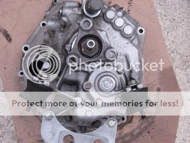 E36 Getrag S5D 250 G Transmission, Driveshaft, and Linkage