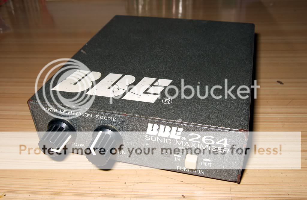 原装BBE激励器拆解