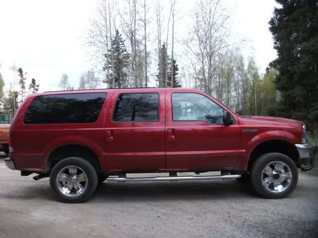 Excursion Standard Running Boards vs. Tubular - Ford Truck Enthusiasts ...